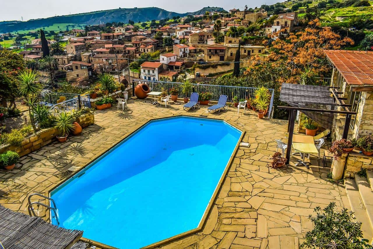 Transform Your Poolside with Xeriscaping: Sustainable Beauty Around a ...